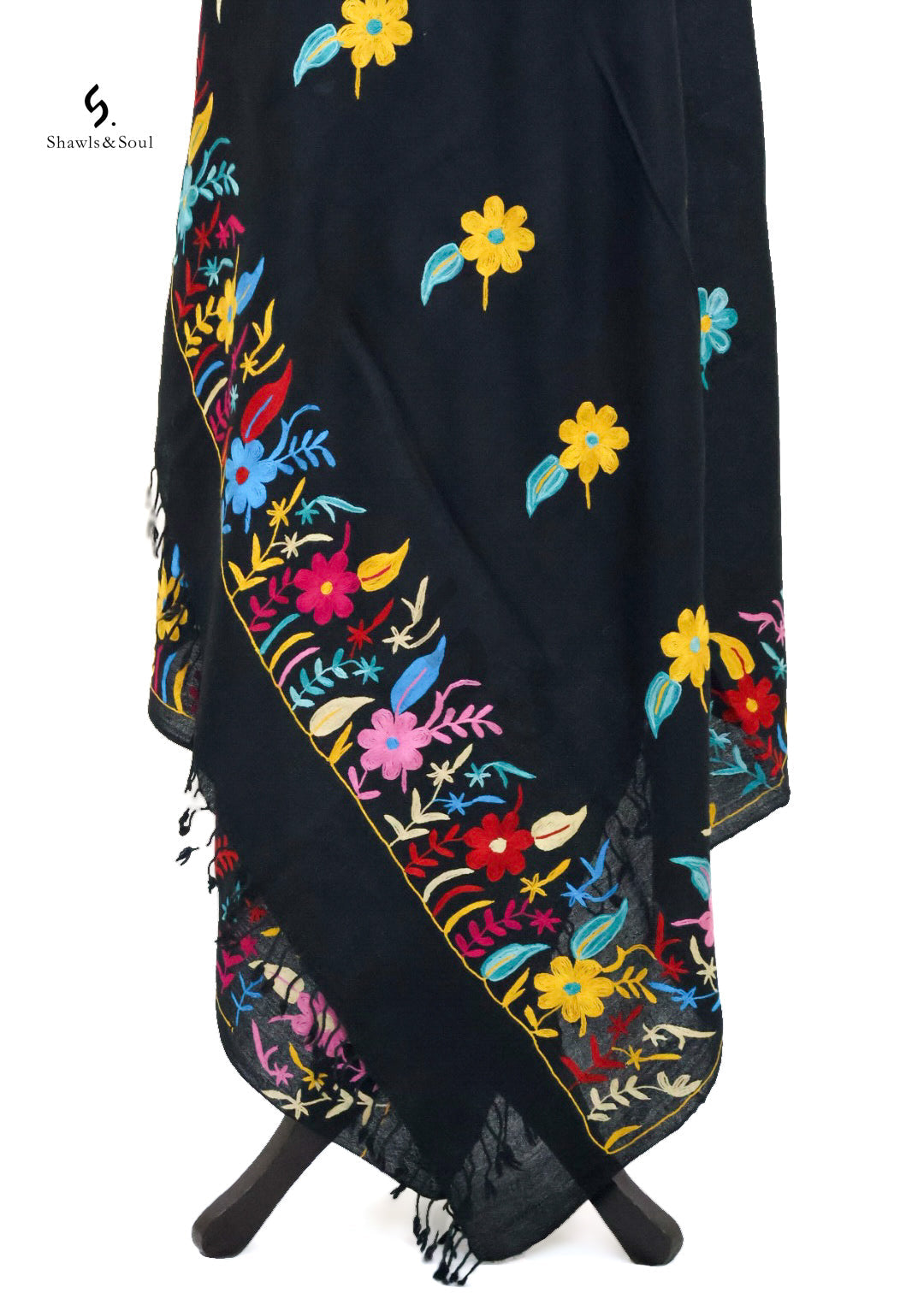Buy Best Black Woolen Shawls 2025 | Noir Elegance | Shawls & Soul
