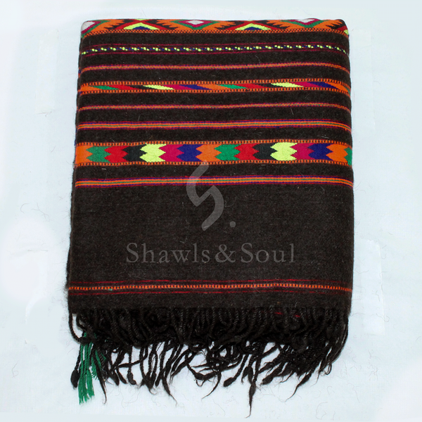 Swati Traditional Sharai – Shawls & Soul